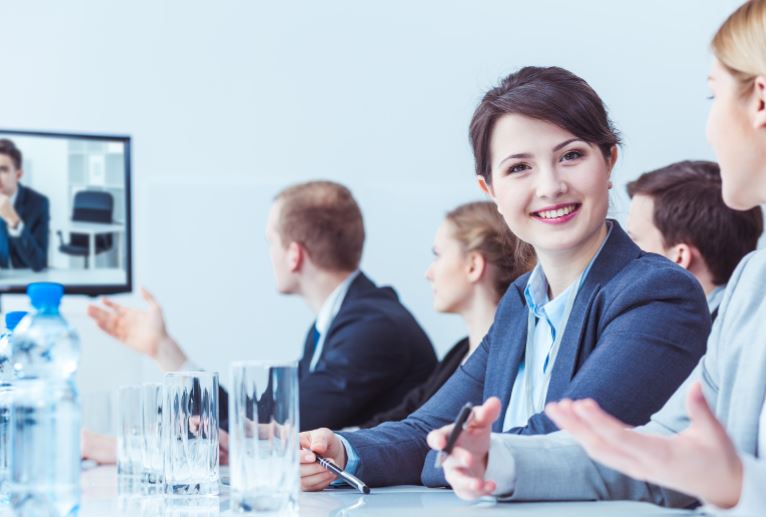 Employee Management 101: How To Manage Staff Successfully - Live ...